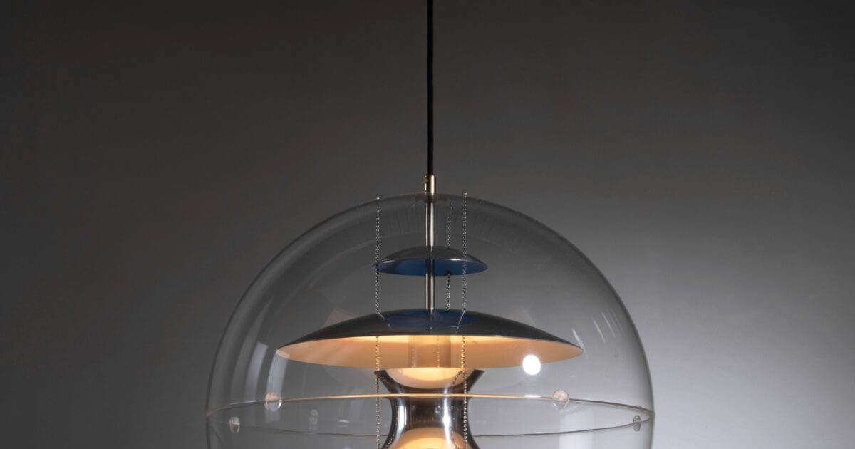 Verner Panton VP Globe lamp | Bloomberry