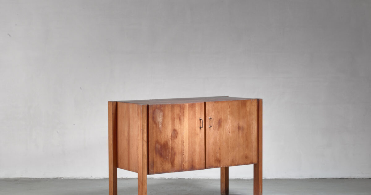 Bloomberry | Pine Finn Form sideboard, Finland, 1950s