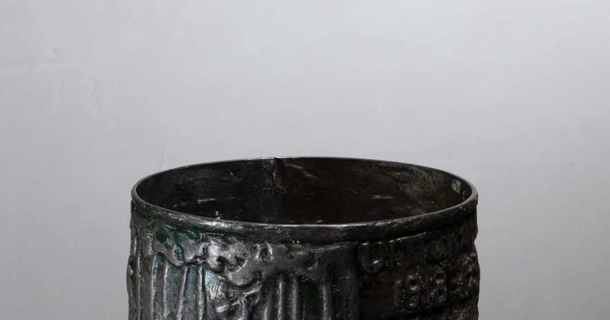 Finnish Modern tin pot | Bloomberry