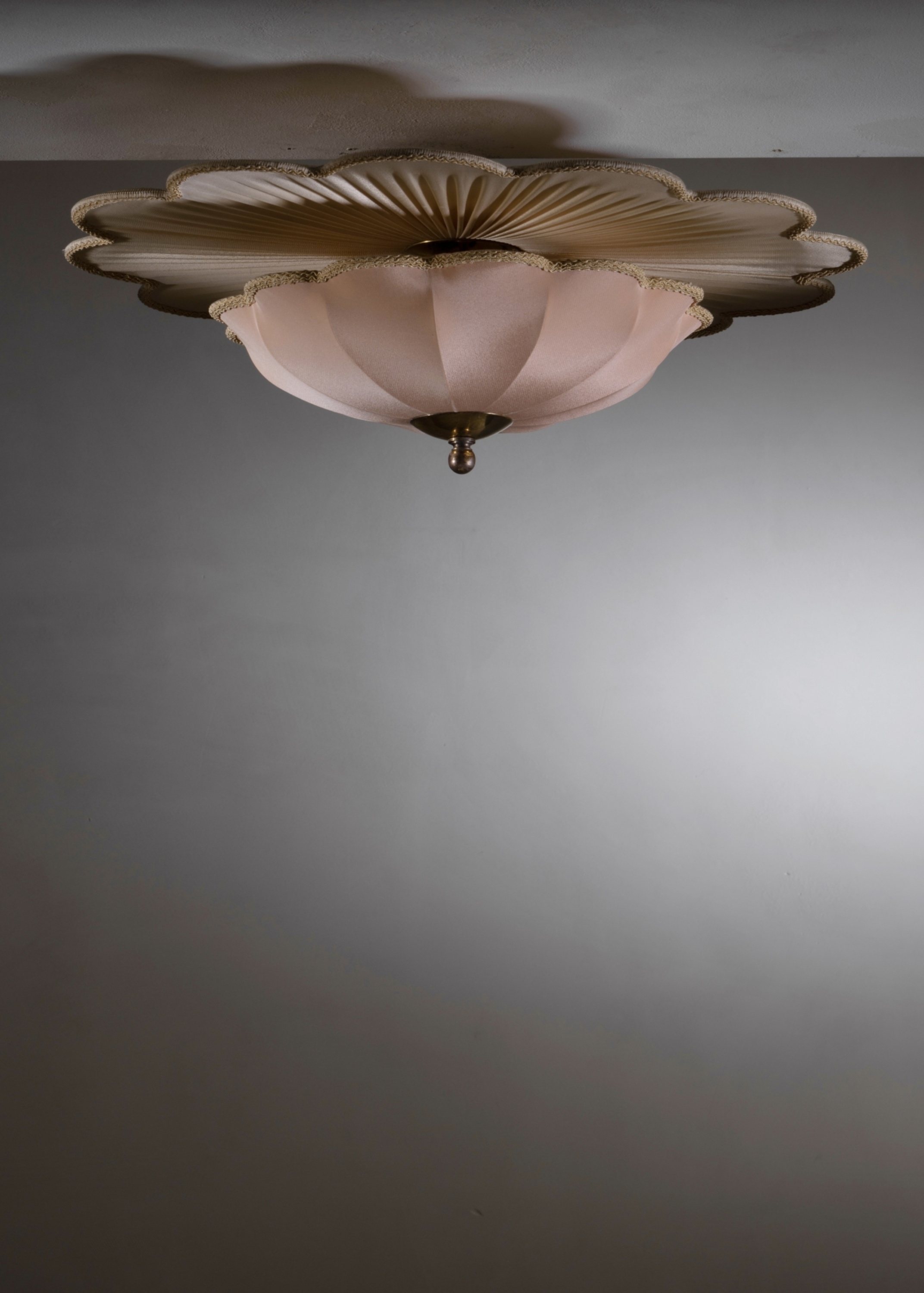 Fabric ceiling lamp | Bloomberry